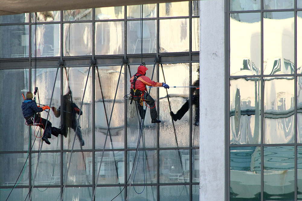 Rope Access for Different Types of Buildings - Abseilers United Sydney